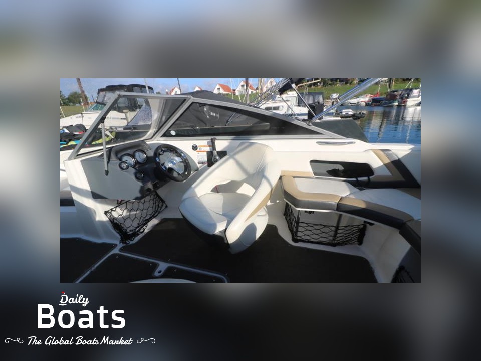 2012 Larson Boats 215 Lx for sale. View price, photos and Buy 2012 ...