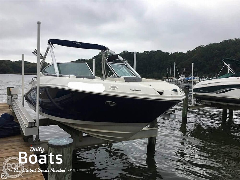 2009 Sea Ray Boats 230 Select for sale. View price, photos and Buy 2009 ...