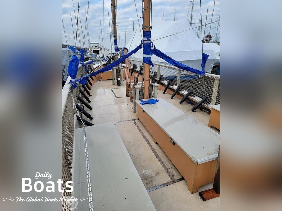 1966 Dyer 40 Express Cruiser for sale. View price, photos and Buy 1966 ...