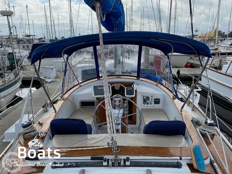 1982 Gulfstar 40 for sale. View price, photos and Buy 1982 Gulfstar 40 ...