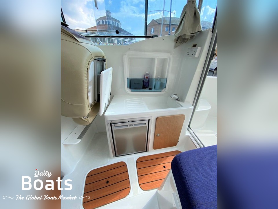 2010 Bénéteau Boats Antares 750 for sale. View price, photos and Buy ...
