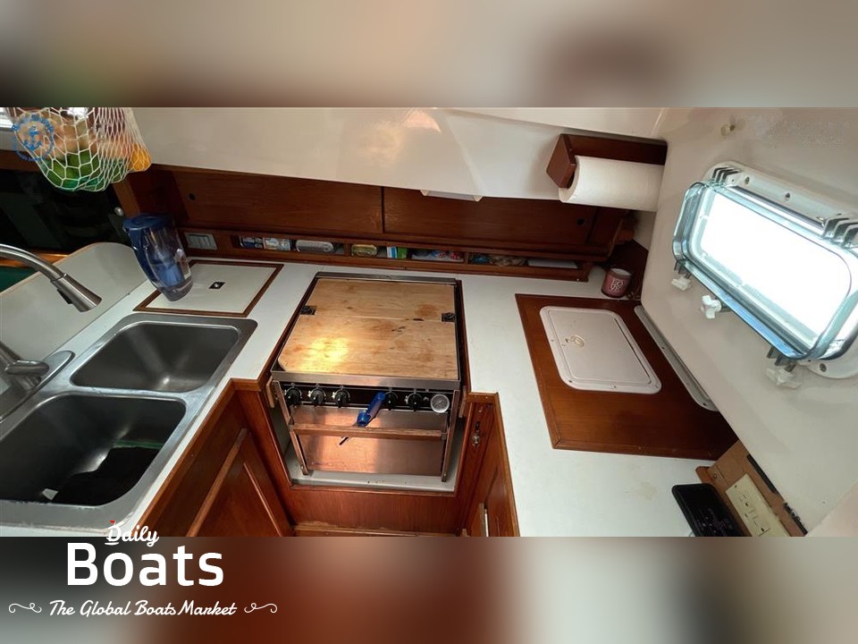 1984 Hunter 37 for sale. View price, photos and Buy 1984 Hunter 37 #244918