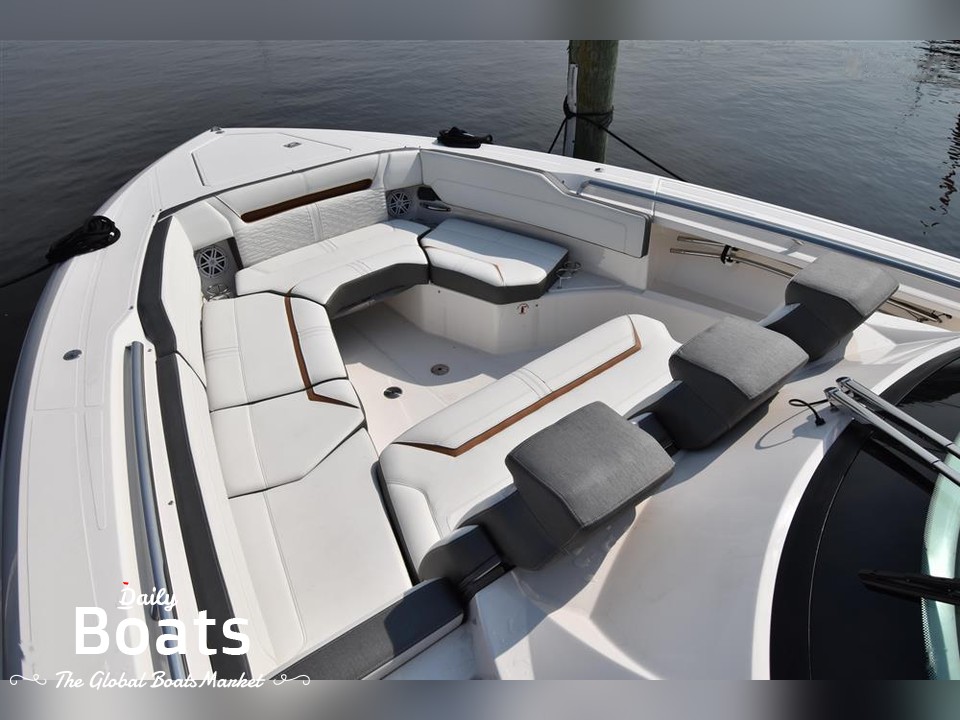 2021 Tiara Yachts 4300 Ls for sale. View price, photos and Buy 2021 ...
