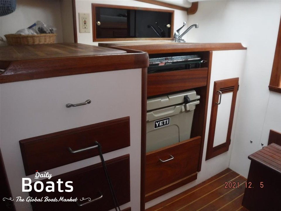 1990 Cape Dory 28 Power Yacht for sale. View price, photos and Buy 1990 ...