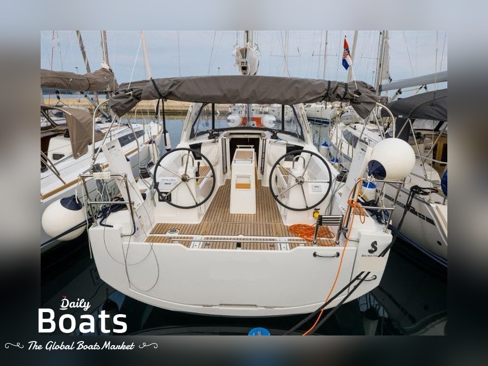 2017 Bénéteau Boats Oceanis 351 for sale. View price, photos and Buy ...