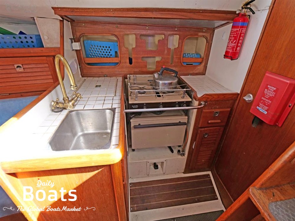 1989 Westerly Tempest 31 for sale. View price, photos and Buy 1989 ...