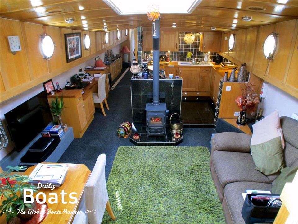 1898 Houseboat Dutch Barge 23M With London Mooring for sale. View price ...