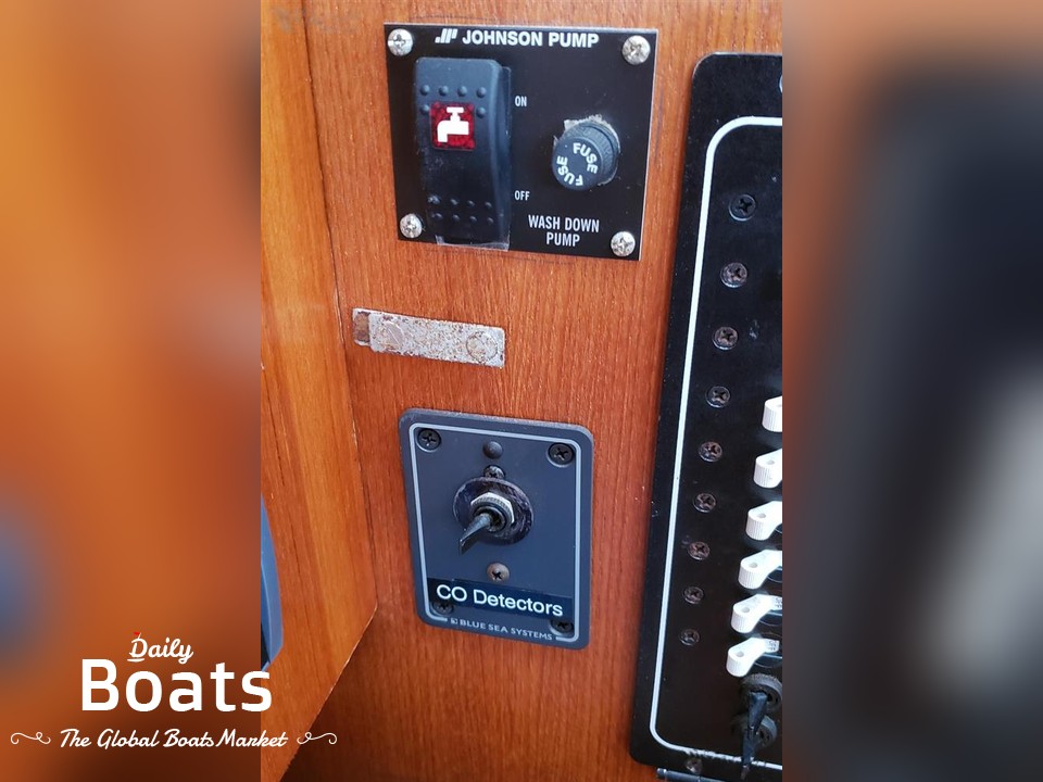 2003 Hunter 356 for sale. View price, photos and Buy 2003 Hunter 356 ...