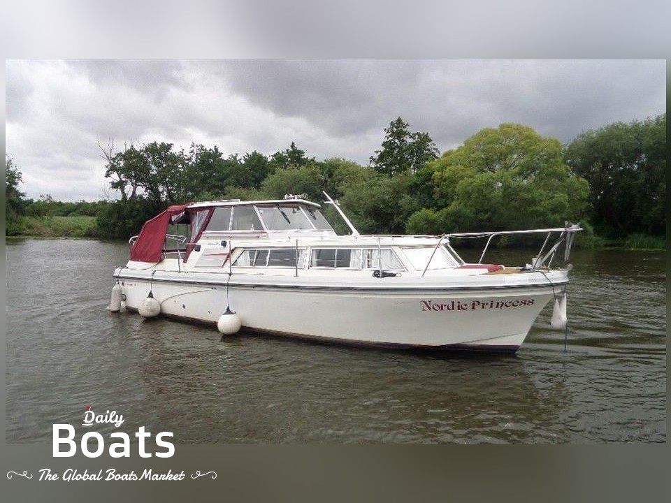 1977 Princess 32 te koop. Bekijk prijs, foto's en 1977 Princess 32 ...