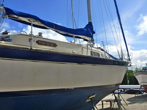1976 Irwin 42 Center Cockpit for sale. View price, photos and Buy 1976 ...