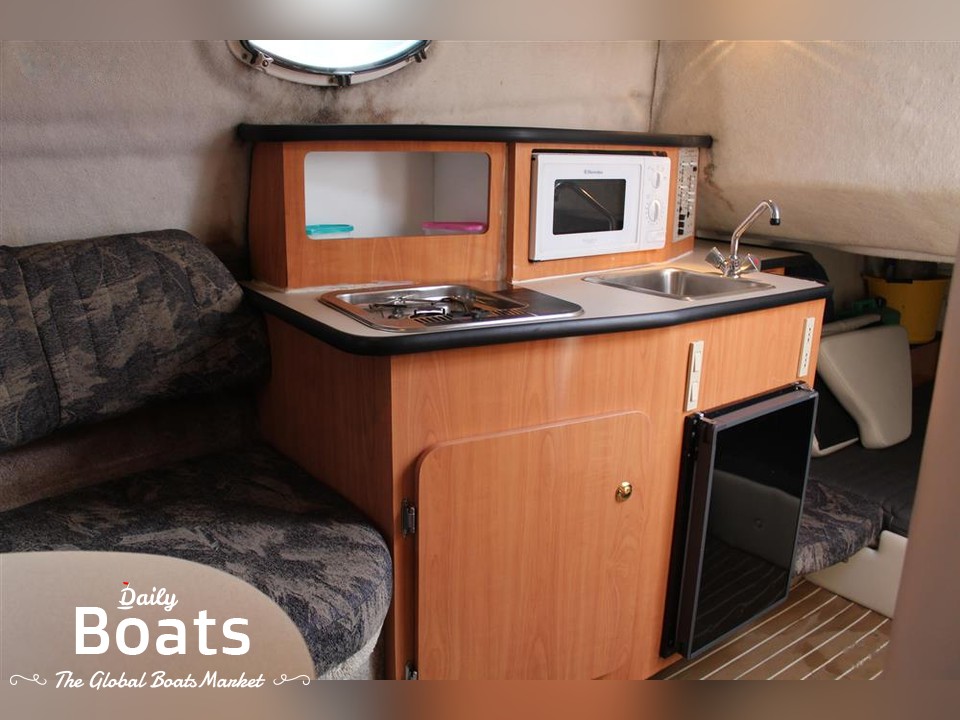 1999 Regal Boats 242 Commodore for sale. View price, photos and Buy ...