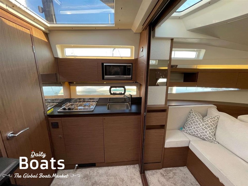 2018 Jeanneau Leader 33 for sale. View price, photos and Buy 2018 ...