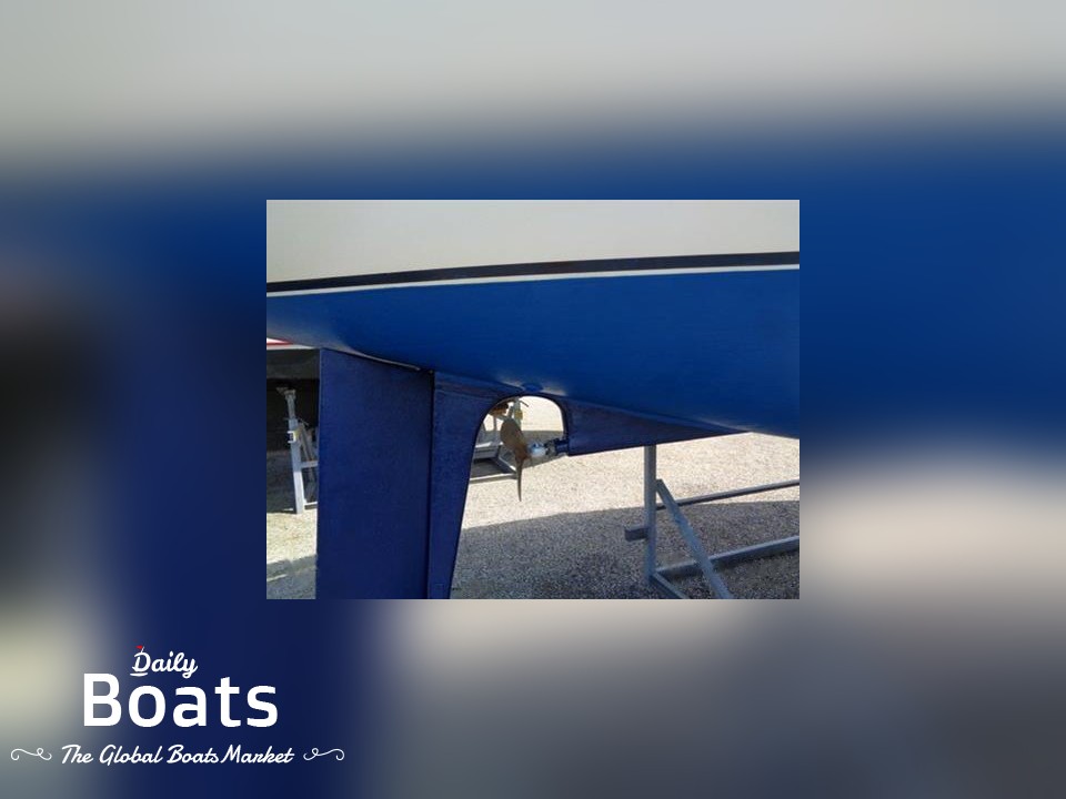 1985 Defender 27 for sale. View price, photos and Buy 1985 Defender 27 ...