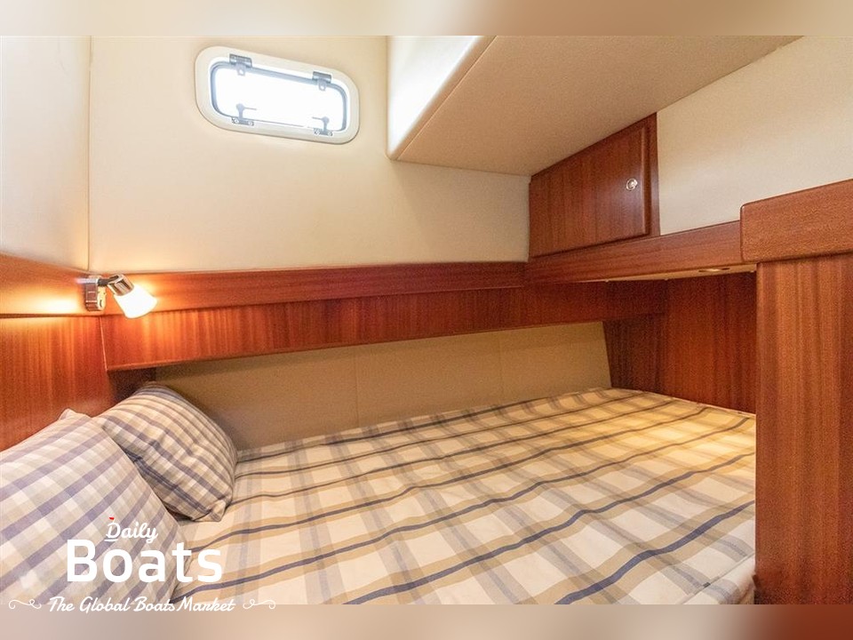 2007 Viking Pilot 285 for sale. View price, photos and Buy 2007 Viking ...