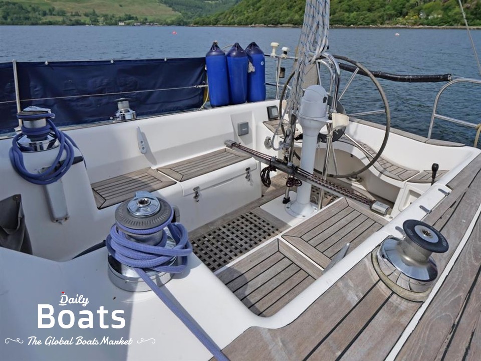 1992 Westerly Typhoon 37 te koop. Bekijk prijs, foto's en 1992 Westerly ...