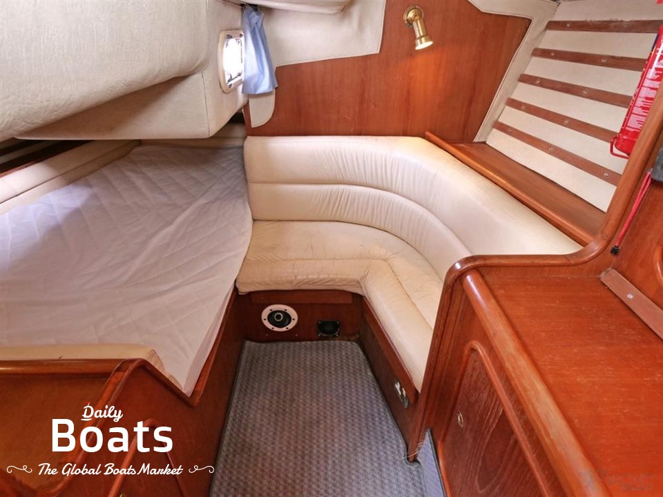 1992 Westerly Typhoon 37 te koop. Bekijk prijs, foto's en 1992 Westerly ...