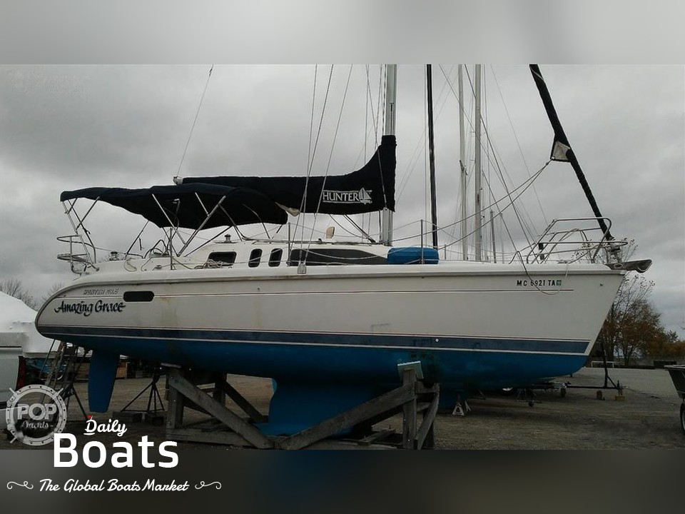 1995 Hunter Legend 29.5 for sale. View price, photos and Buy 1995 ...