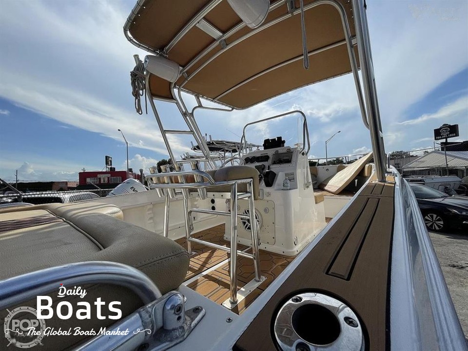 2004 Cobia Boats 214 for sale. View price, photos and Buy 2004 Cobia ...