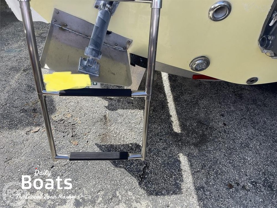 2004 Cobia Boats 214 for sale. View price, photos and Buy 2004 Cobia ...