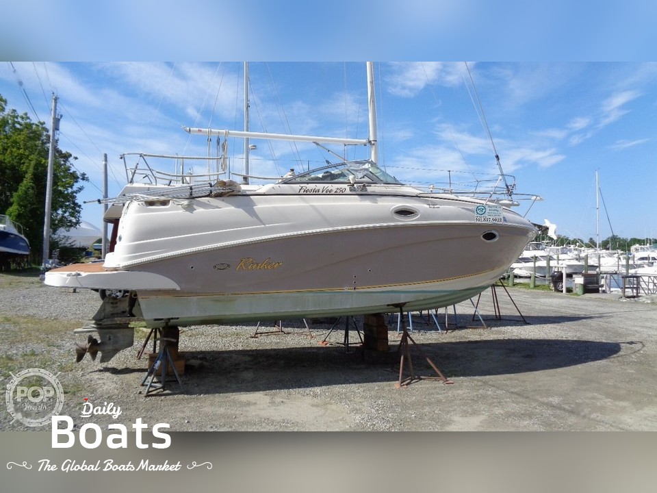 2005 Rinker Fiesta Vee 250 for sale. View price, photos and Buy 2005 ...