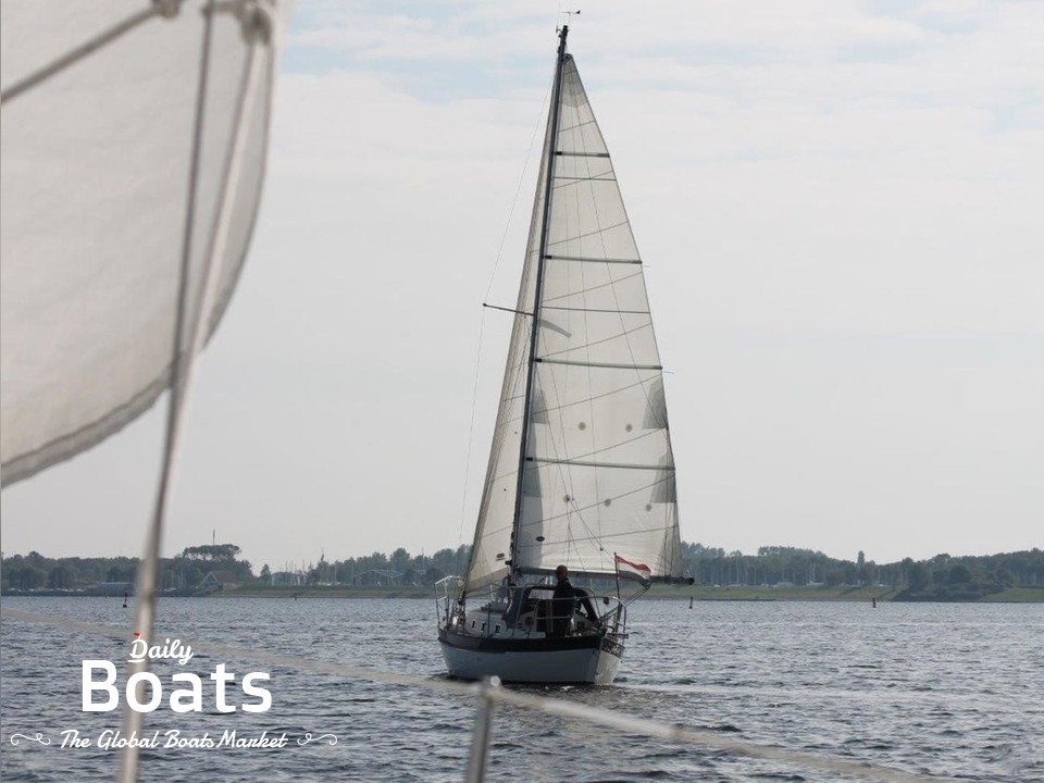 1986 Victoria Marine 26 for sale. View price, photos and Buy 1986 ...