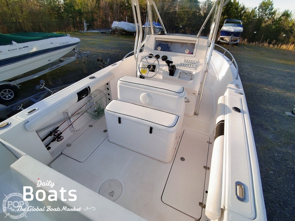2005 Pro-Line 24 Sport for sale. View price, photos and Buy 2005 Pro ...