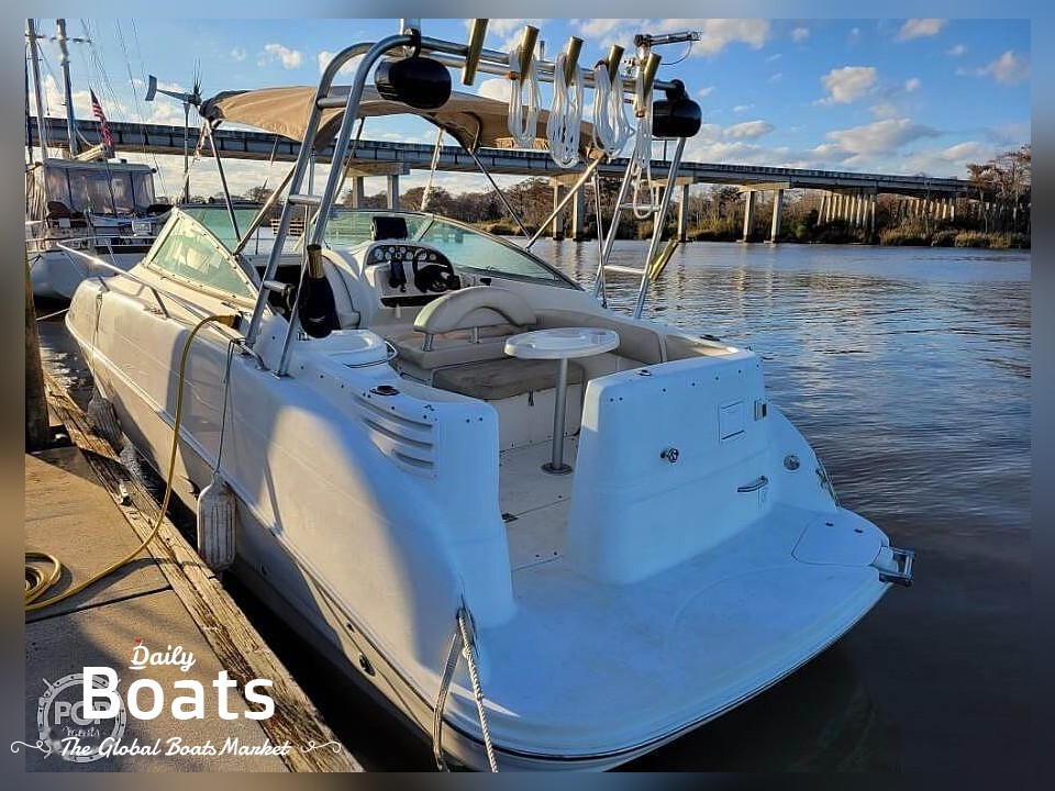 2004 Larson Cabrio 274 for sale. View price, photos and Buy 2004 Larson ...