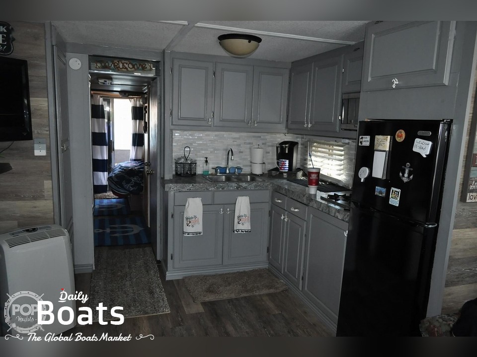 1976 Kayot 46' Steel Pontoon Houseboat for sale. View price, photos and ...