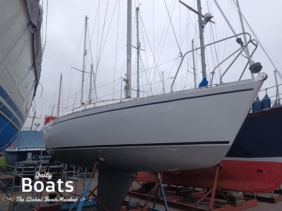 1988 Moody 28 for sale. View price, photos and Buy 1988 Moody 28 #250879