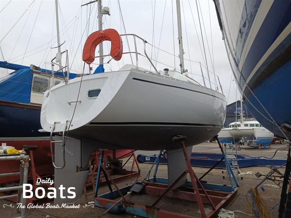 1988 Moody 28 for sale. View price, photos and Buy 1988 Moody 28 #250879