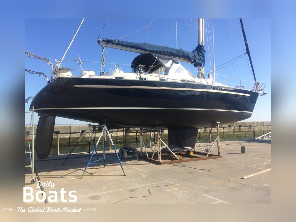 1998 Bénéteau Oceanis 44 Cc for sale. View price, photos and Buy 1998 ...