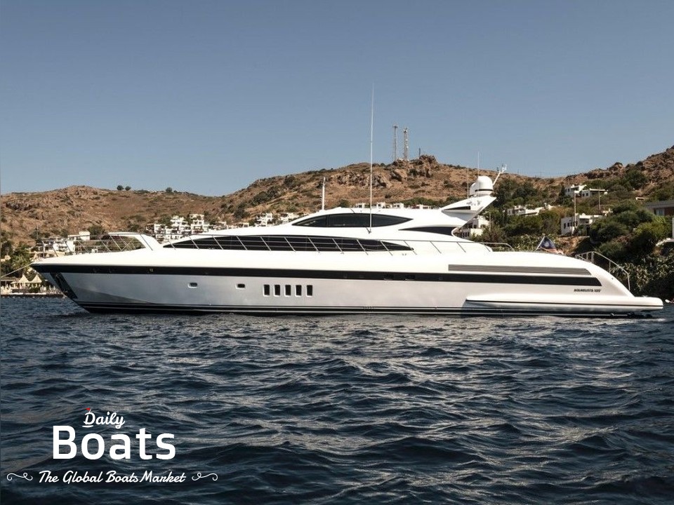 2013 Overmarine Mangusta 105 for sale. View price, photos and Buy 2013 ...