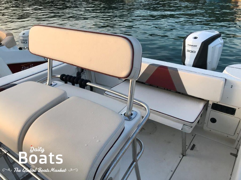 Boston Whaler 26 Evinrude G2 for sale. View price, photos and Buy ...