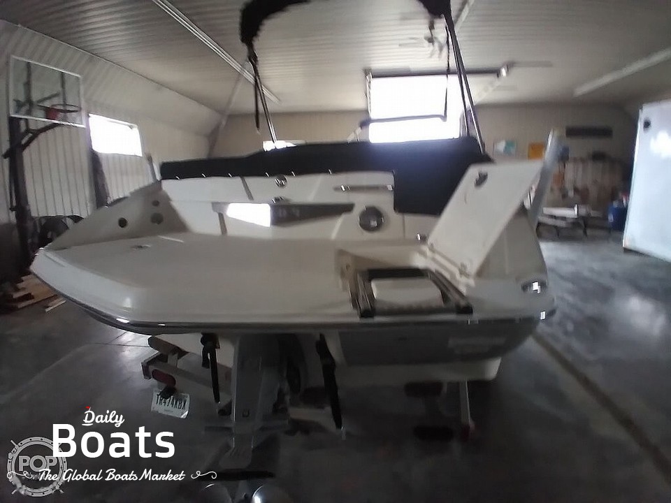 2007 Larson 254 Escape for sale. View price, photos and Buy 2007 Larson ...