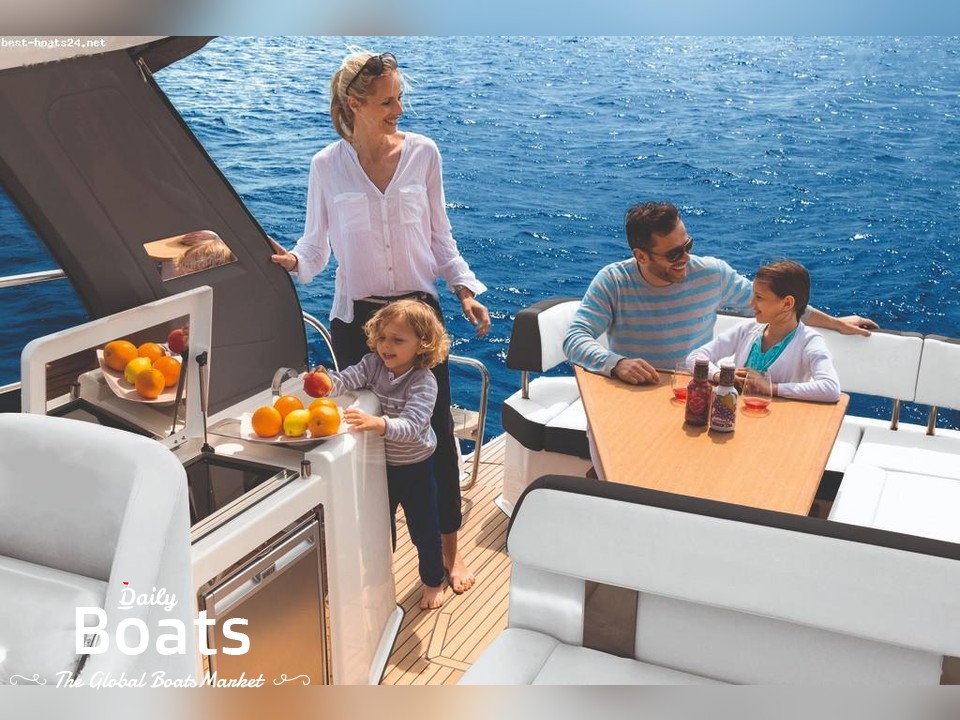 2022 Bavaria S 33 Ht for sale. View price, photos and Buy 2022 Bavaria ...