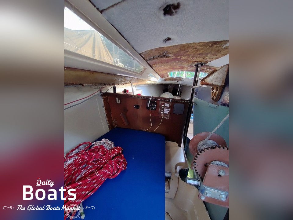 1984 Hobie Cat 33 for sale. View price, photos and Buy 1984 Hobie Cat ...