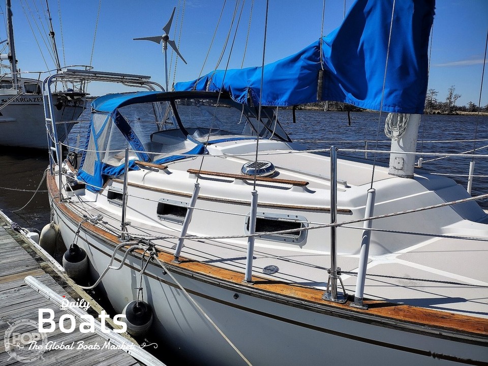 1983 Island Packet 26 Mkii for sale. View price, photos and Buy 1983 ...