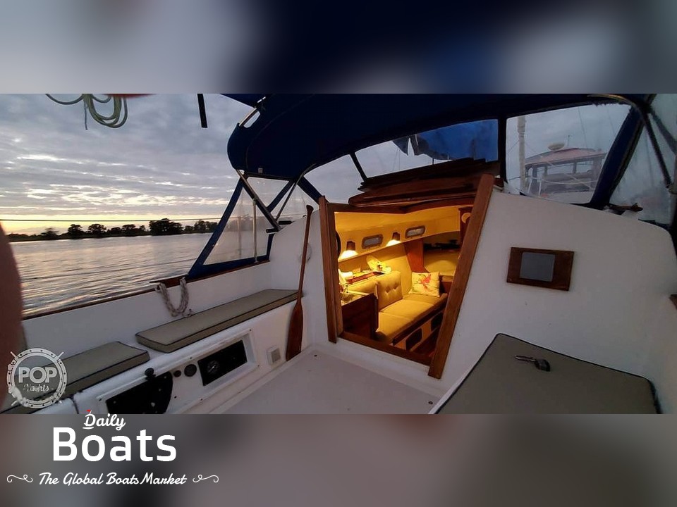 1983 Island Packet 26 Mkii for sale. View price, photos and Buy 1983 ...