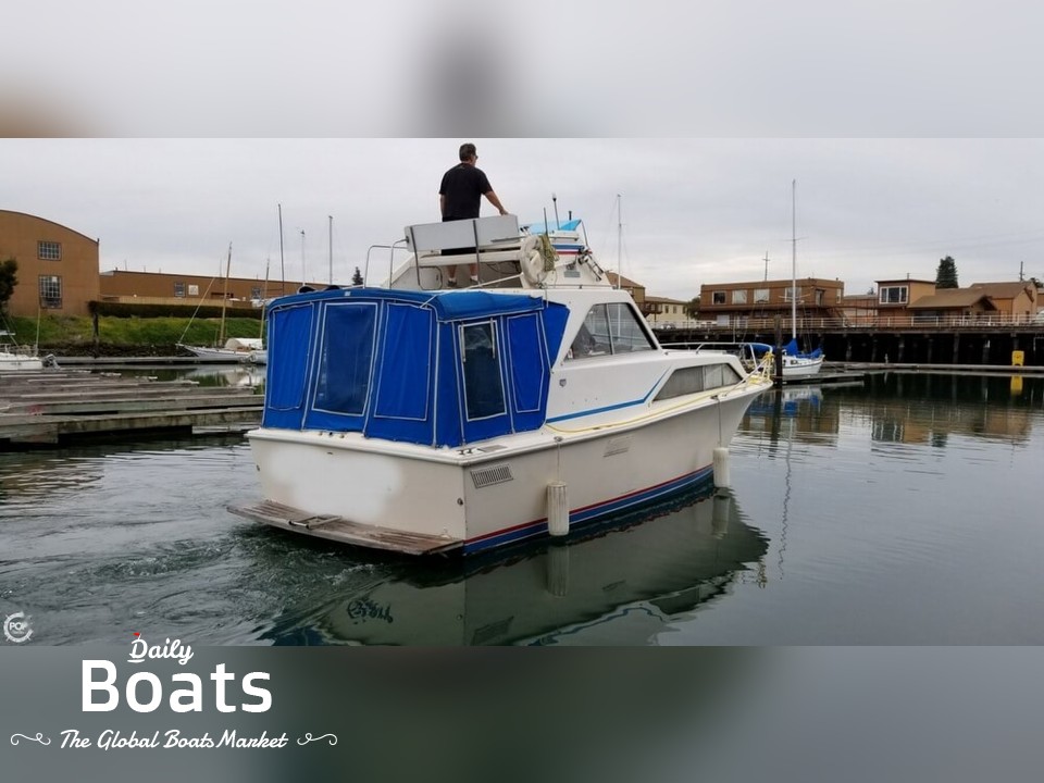 1975 Pacemaker Yachts Sedan Cruiser for sale. View price, photos and ...