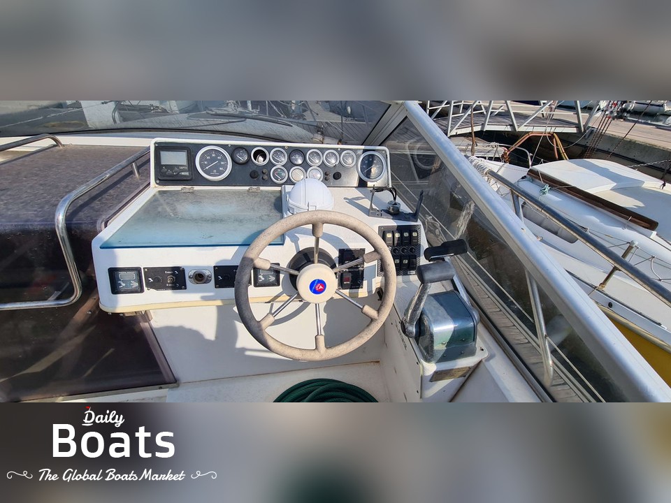 1991 Princess Yachts 266 Riviera for sale. View price, photos and Buy ...