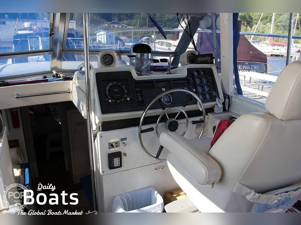 1971 Chris-Craft 38 Commander Sedan for sale. View price, photos and ...