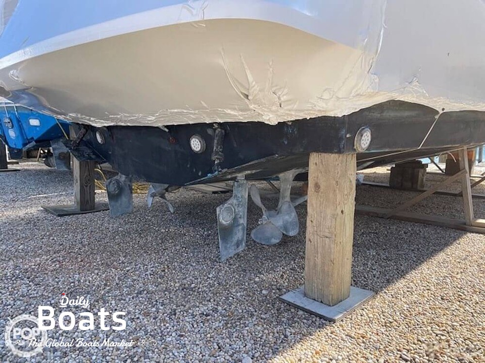 1980 Viking Yachts (US) 35 Convertible for sale. View price, photos and ...