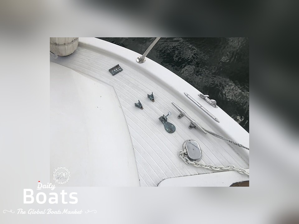 1980 Viking Yachts (US) 35 Convertible for sale. View price, photos and ...