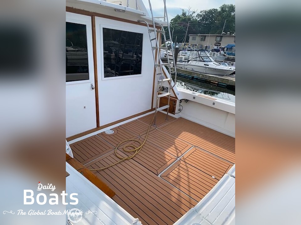 1980 Viking Yachts (US) 35 Convertible for sale. View price, photos and ...