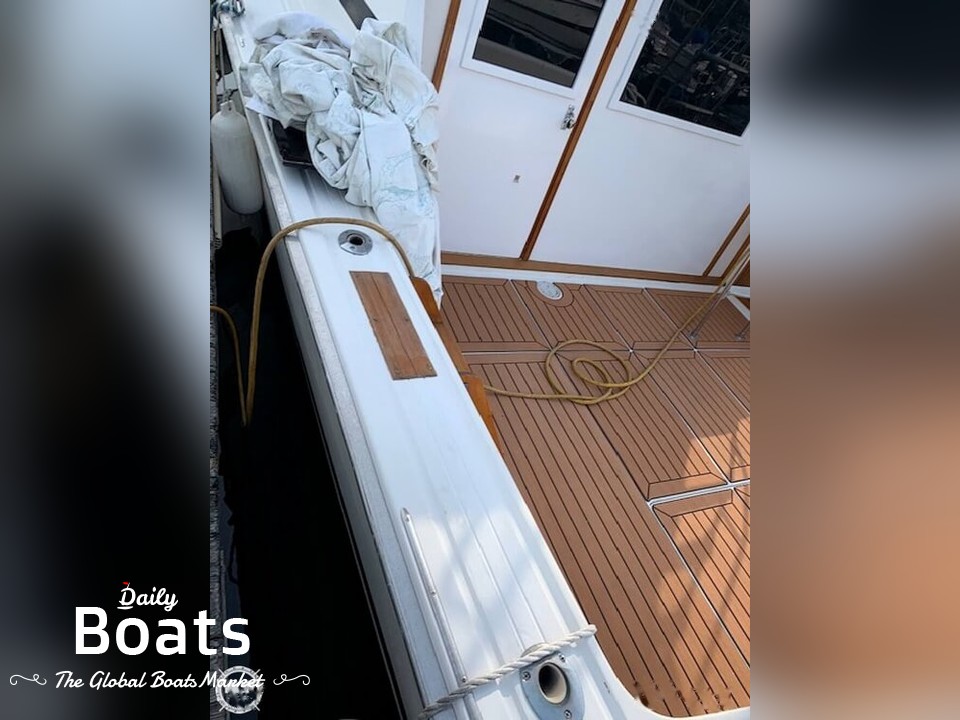 1980 Viking Yachts (US) 35 Convertible for sale. View price, photos and ...