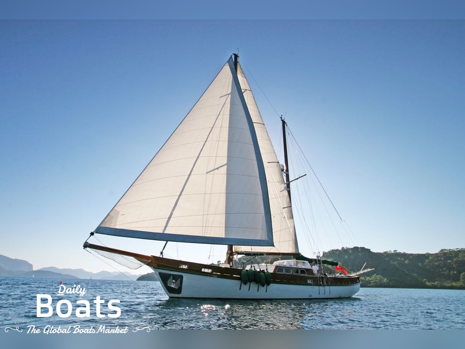 Cobana Boat 24M .2 Engines. Epoxy Laminated for sale. View price ...