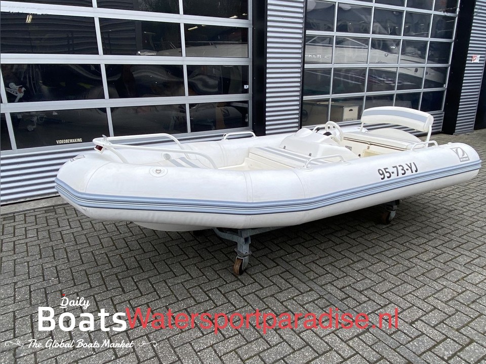 2004 Zodiac Pro Jet 420 - Defect for sale. View price, photos and Buy ...