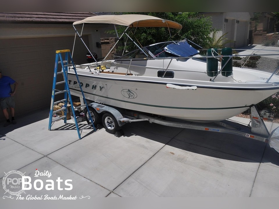 2001 Trophy Boats 2052 for sale. View price, photos and Buy 2001 Trophy ...