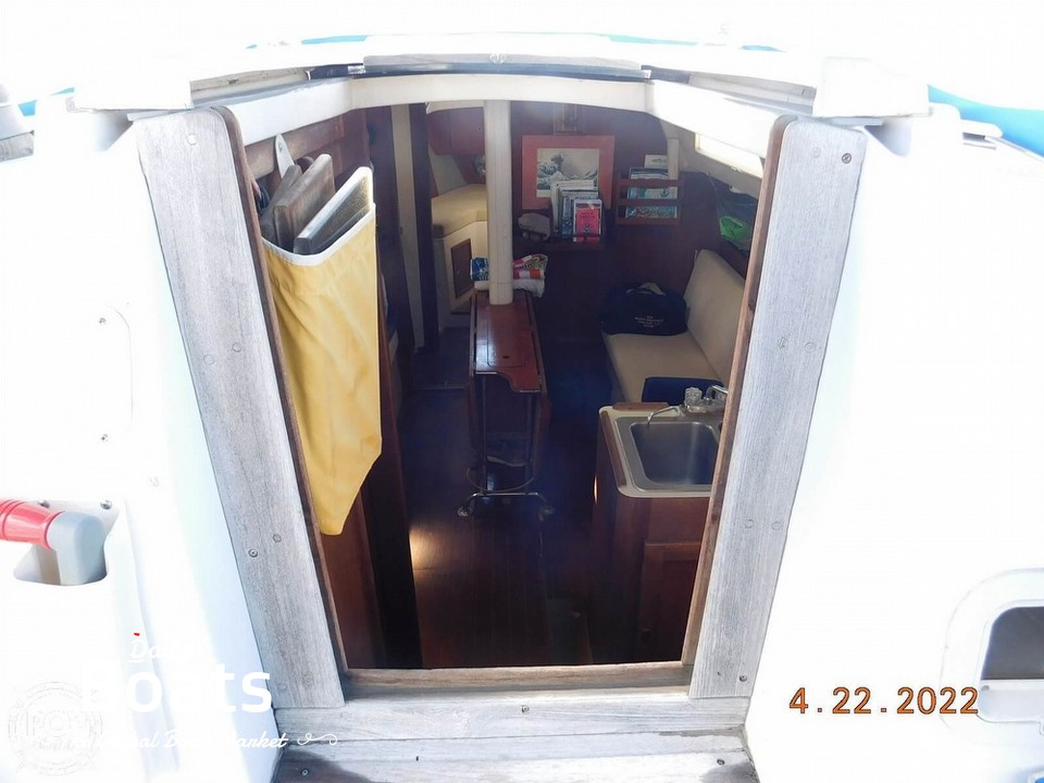 1984 Marlow-Hunter 37 Cherubini for sale. View price, photos and Buy ...