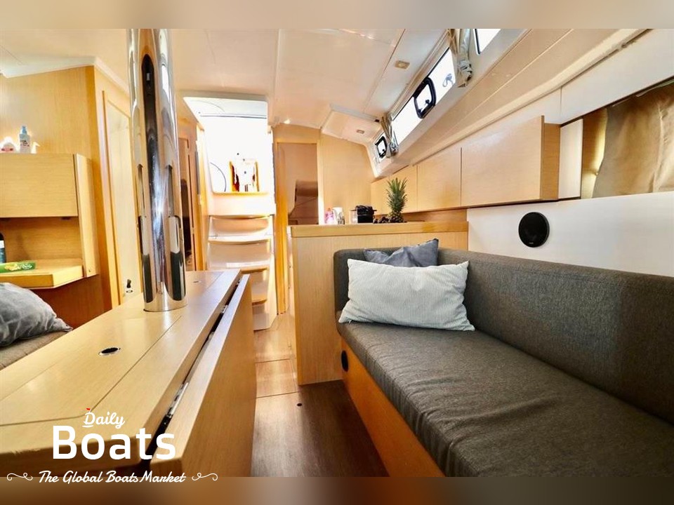 2017 Bénéteau Oceanis 381 for sale. View price, photos and Buy 2017 ...